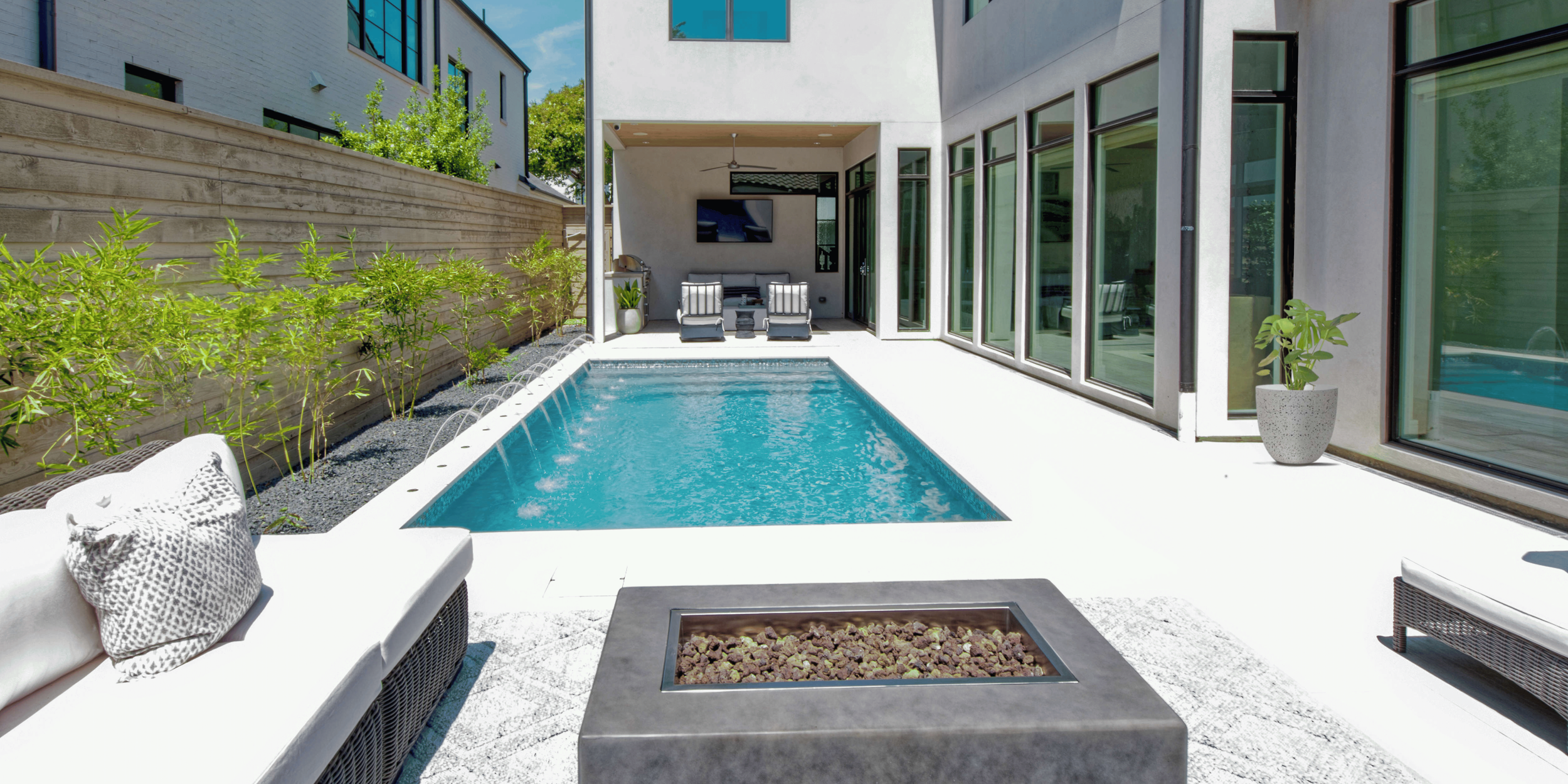 Small Contemporary Pools