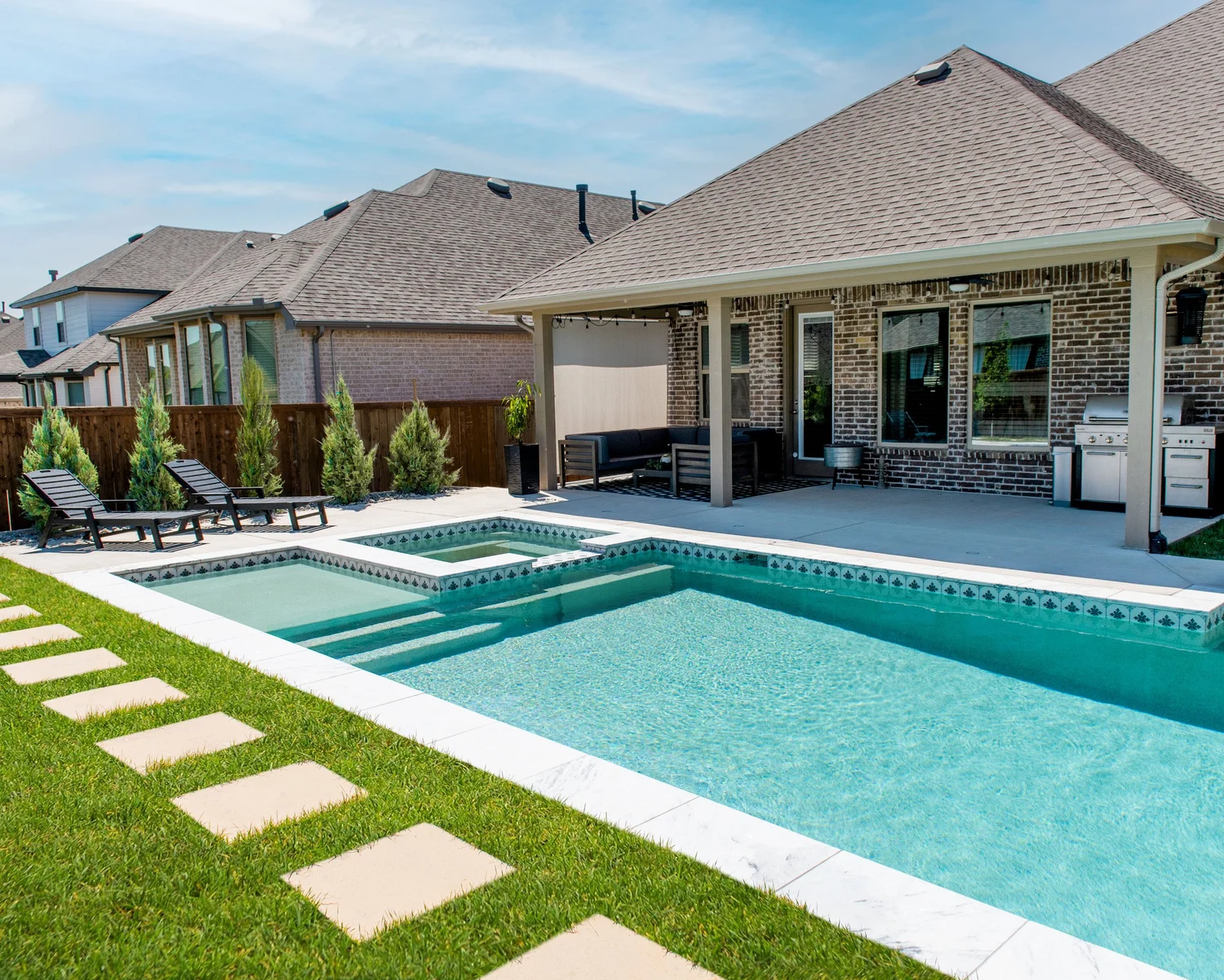 Canyon Oak Pools | DFW Pool Builders