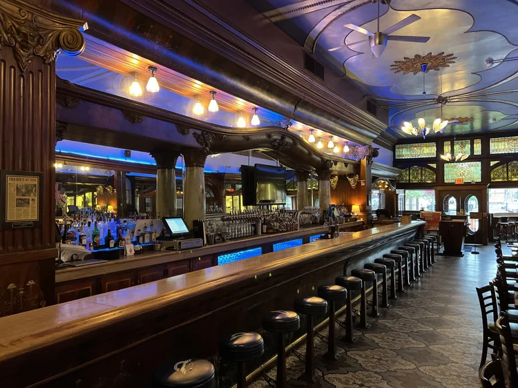 General 6 — Elevator Brewery & Draught Haus