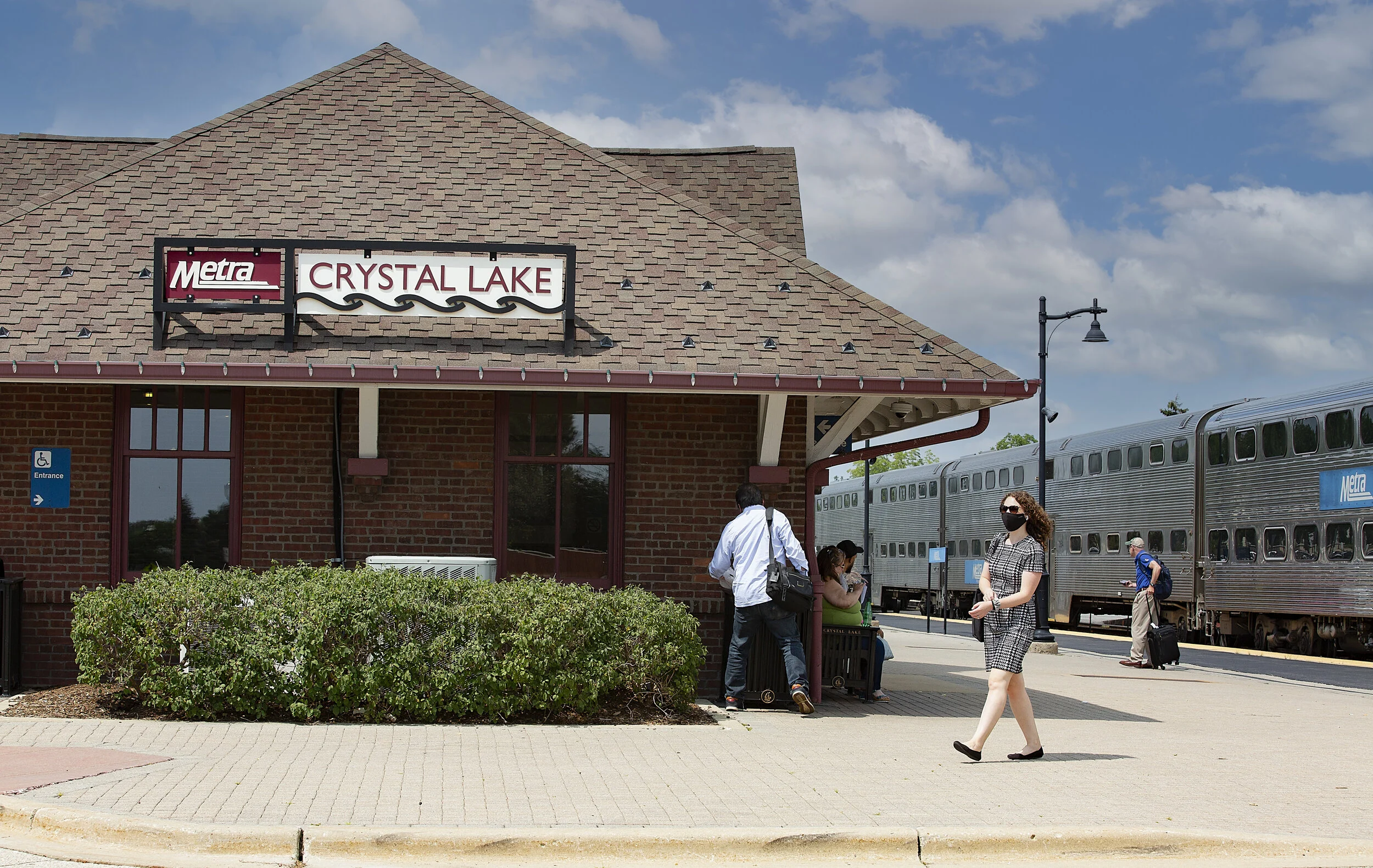 Crystal Lake, IL: The Clear Leader