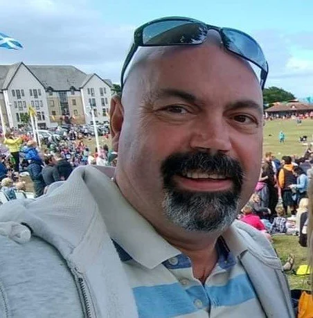 Family Notices — David M Ellen Funeral Directors