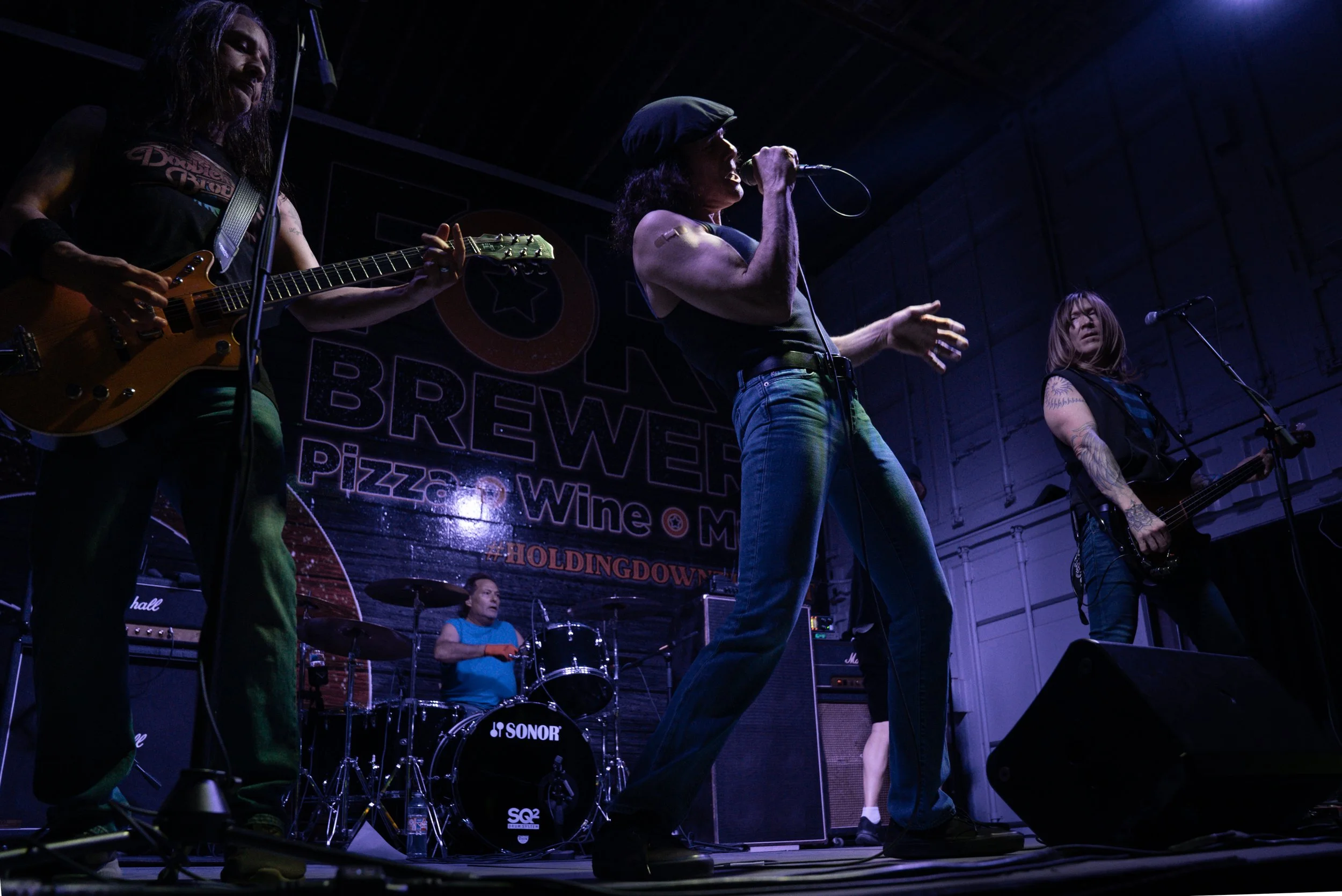 Fort Brewery Pizza - Wine - Music