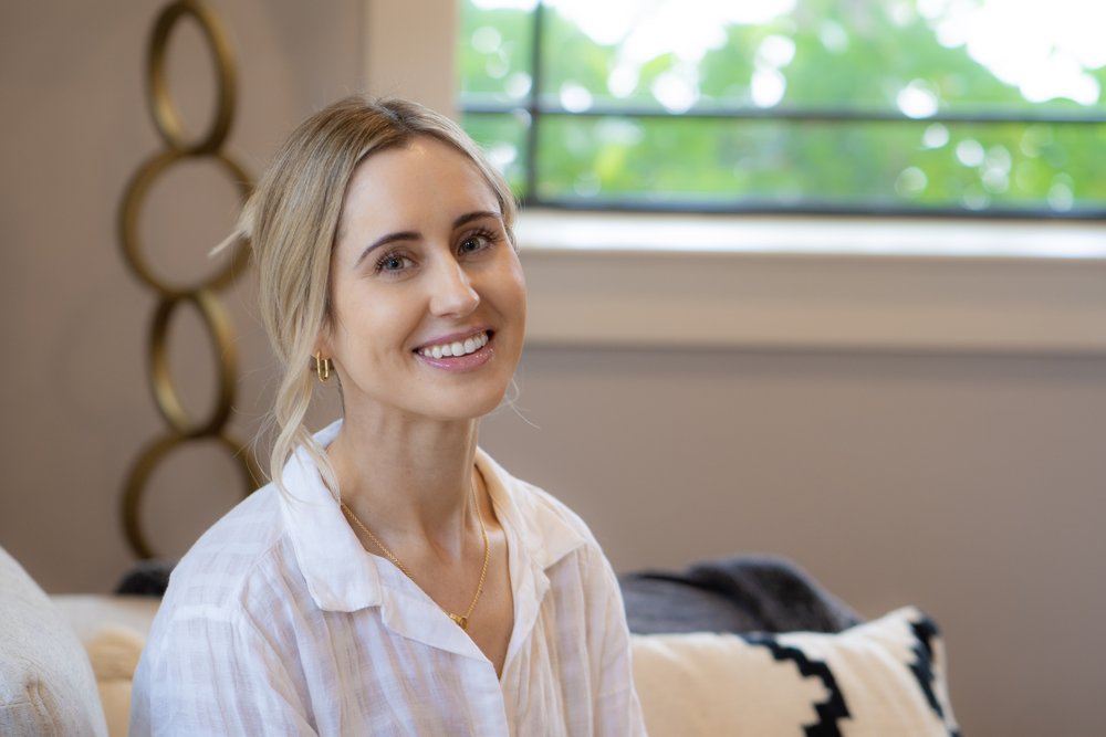 Therapist In Houston — Online Therapy For Women Houston Therapist Therapy For Women And Young