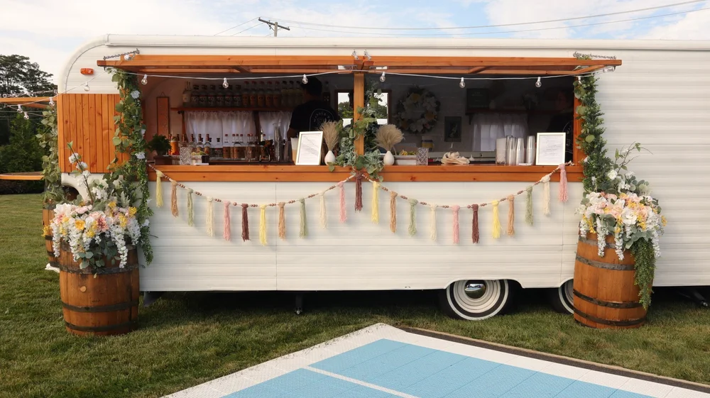 How to Book a Mobile Bar Service — The Wander Bar Co. Mobile Bar NJ