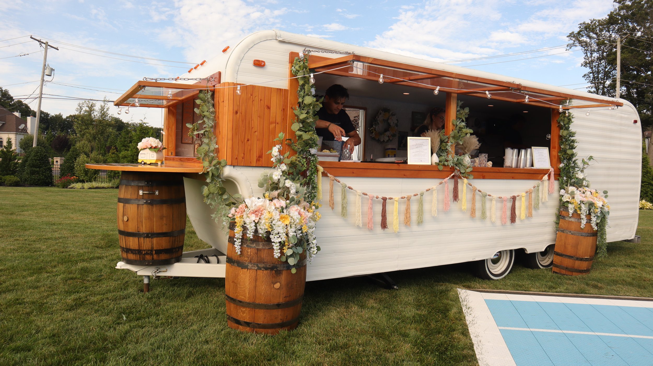 The Wander Bar Co. Mobile Bar