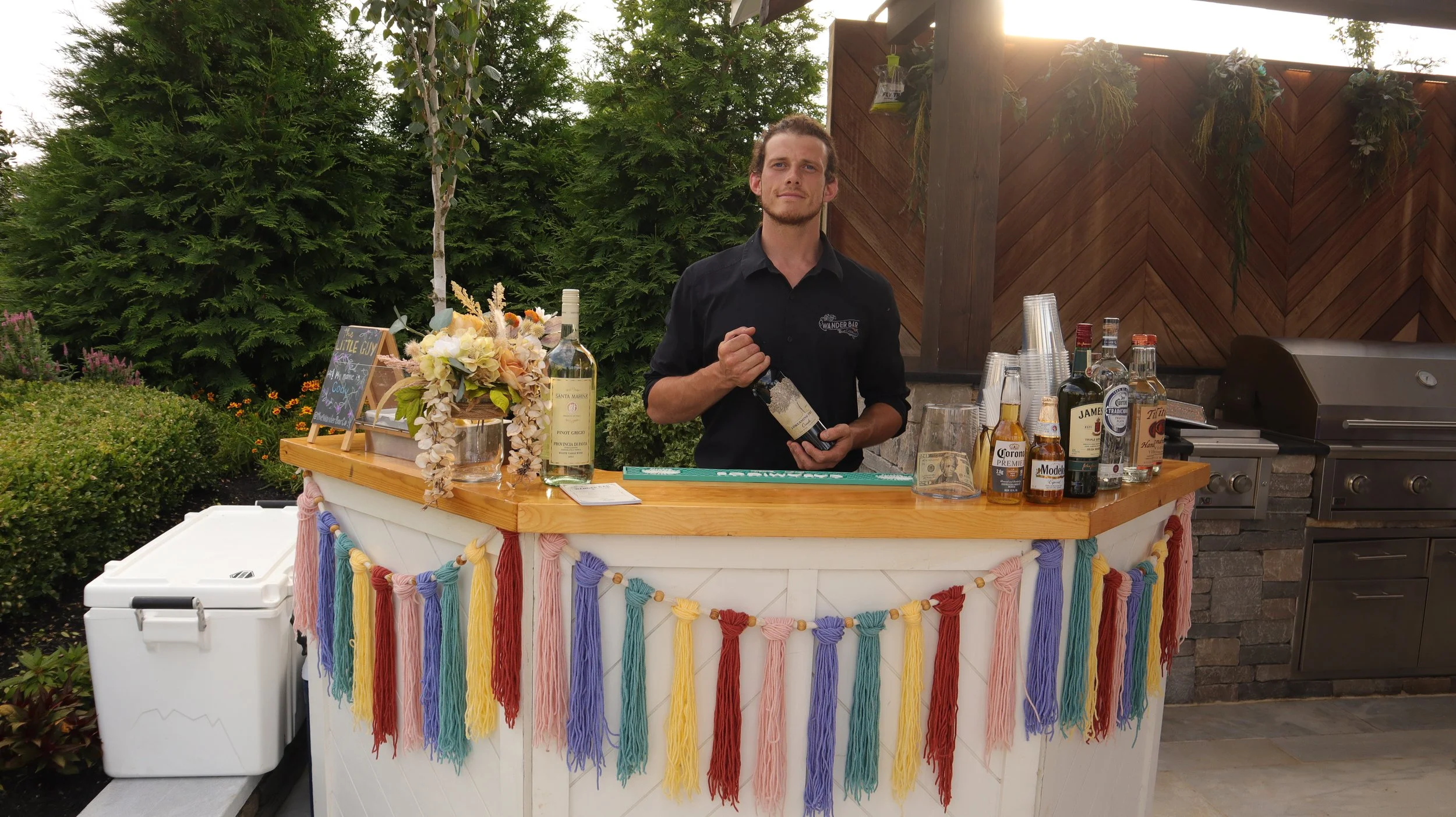 The Little Guy Mobile Satellite Bar — The Wander Bar Co. Mobile Bar