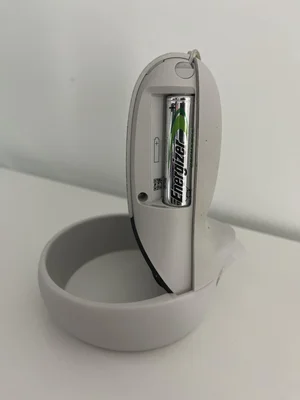 Easily Change and Replace Your Oculus Quest 2 Controller Batteries ...