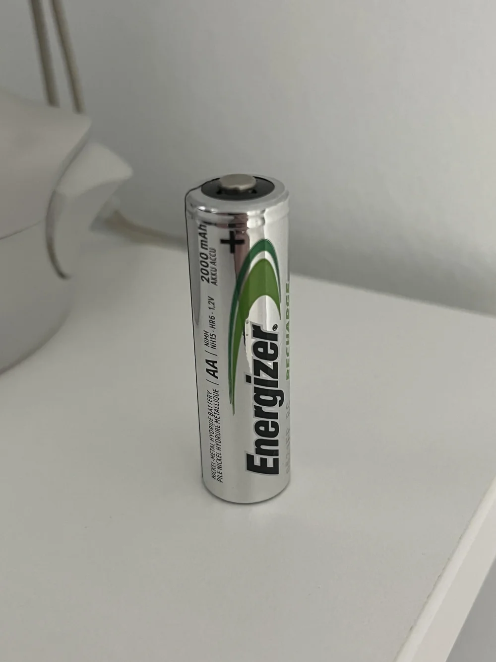 Easily Change and Replace Your Oculus Quest 2 Controller Batteries ...