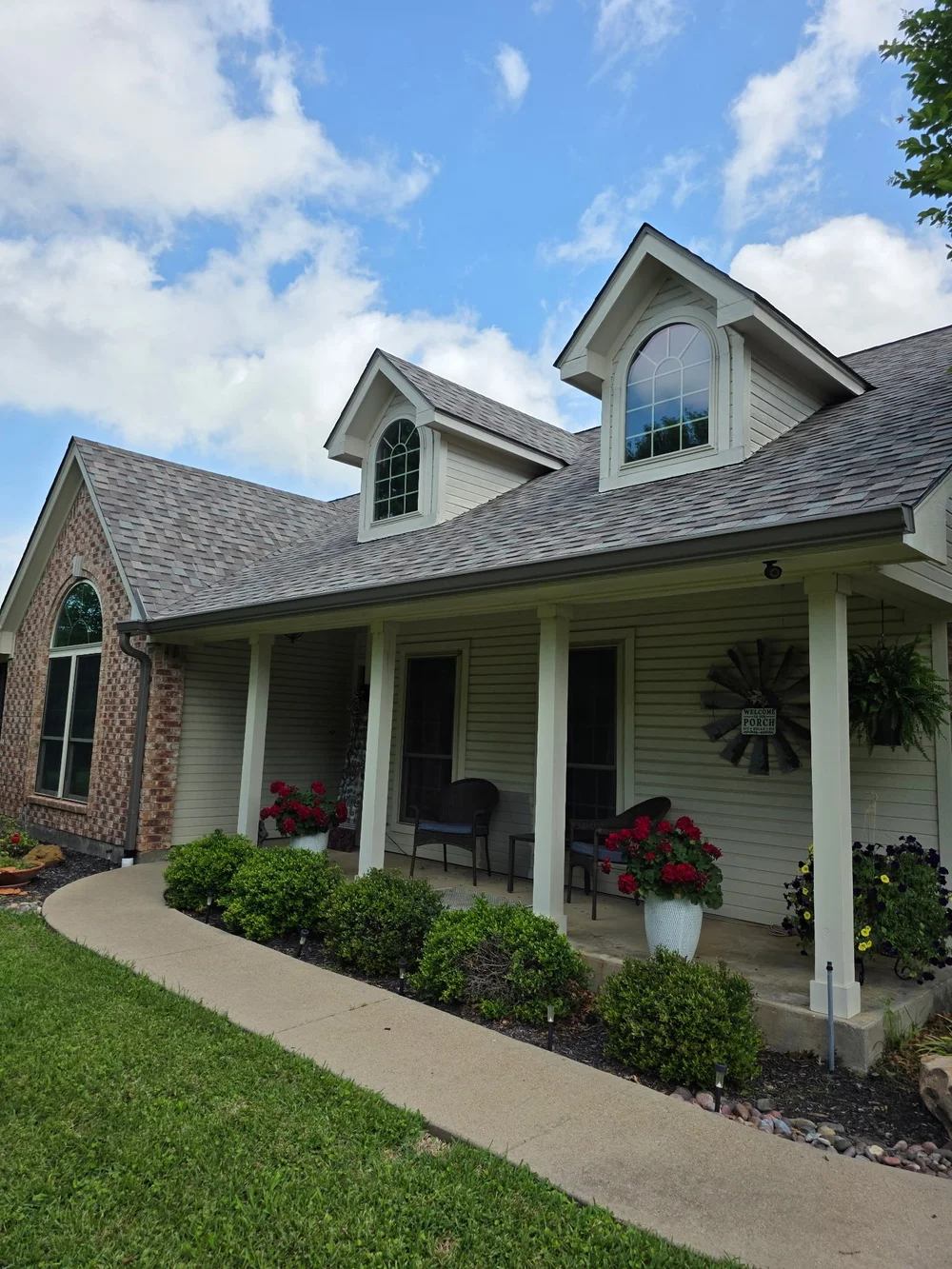 Lone Star Roofing and Contracting