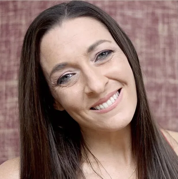 About Erin Fitzsimons — erinfitzsimonsyoga.com