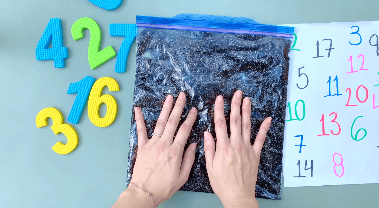 NUMBER HUNT SENSORY BAG