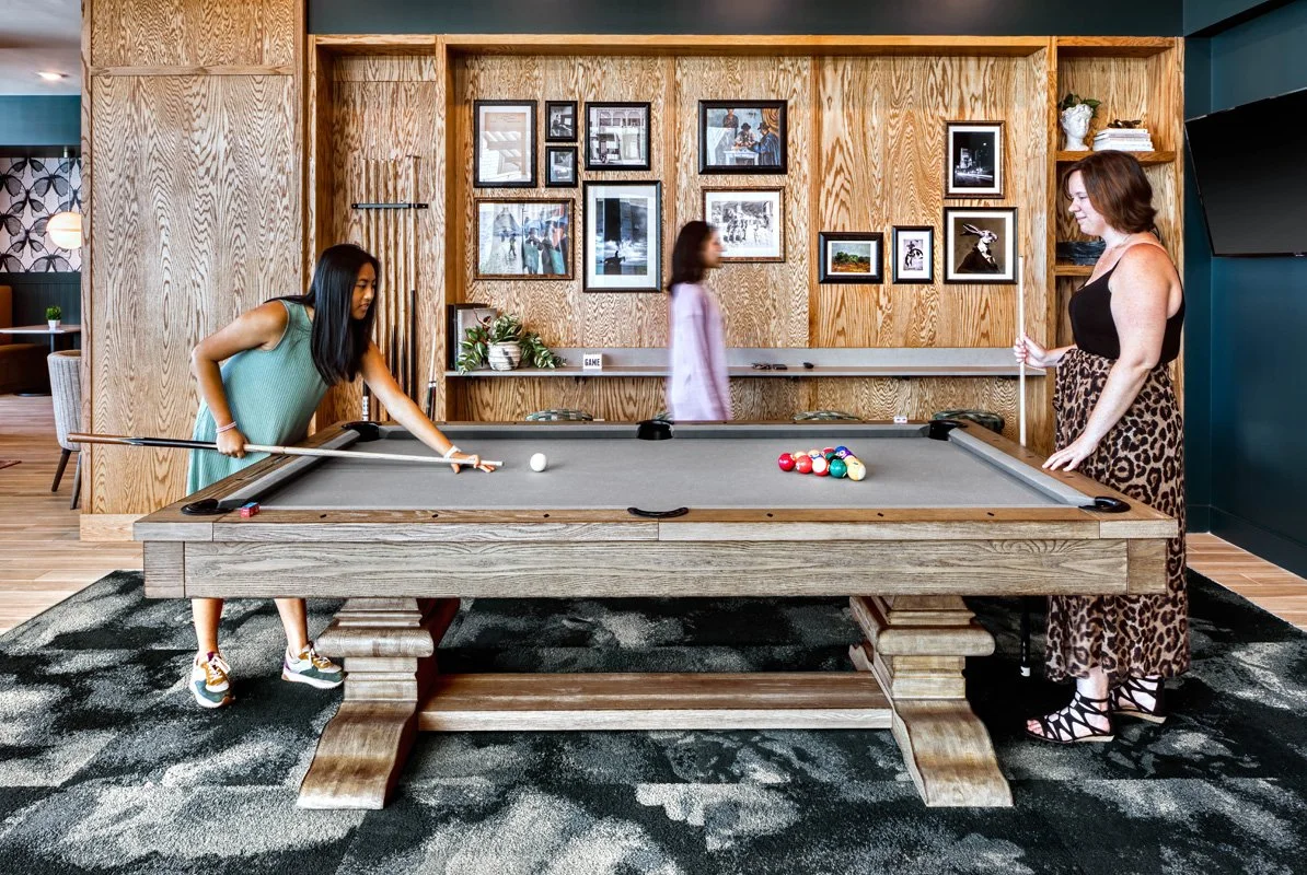 Farmboy – International Art Advisory