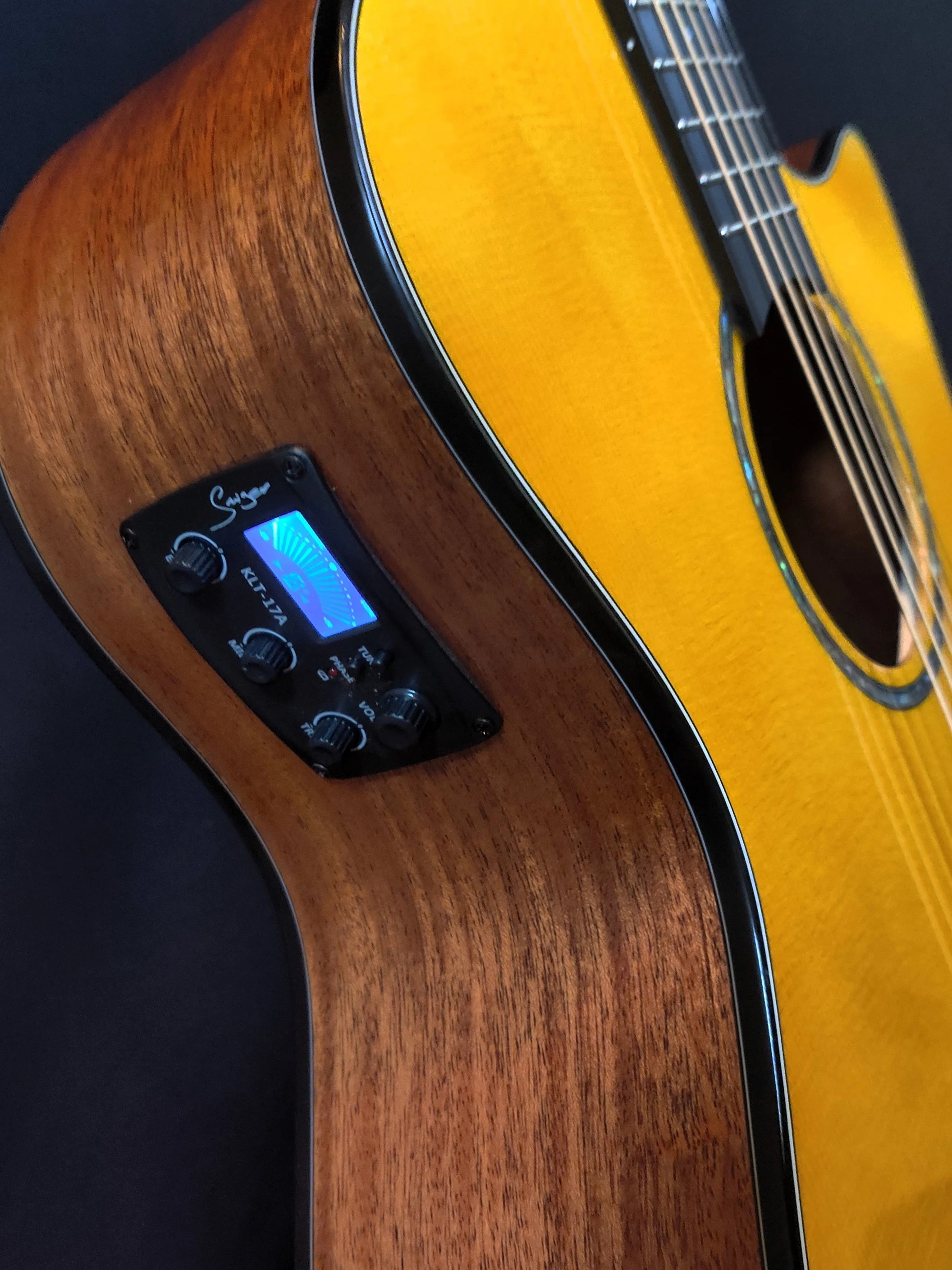 Introducing the Red Maple Telecaster: Elegantly Designed by Southwest ...