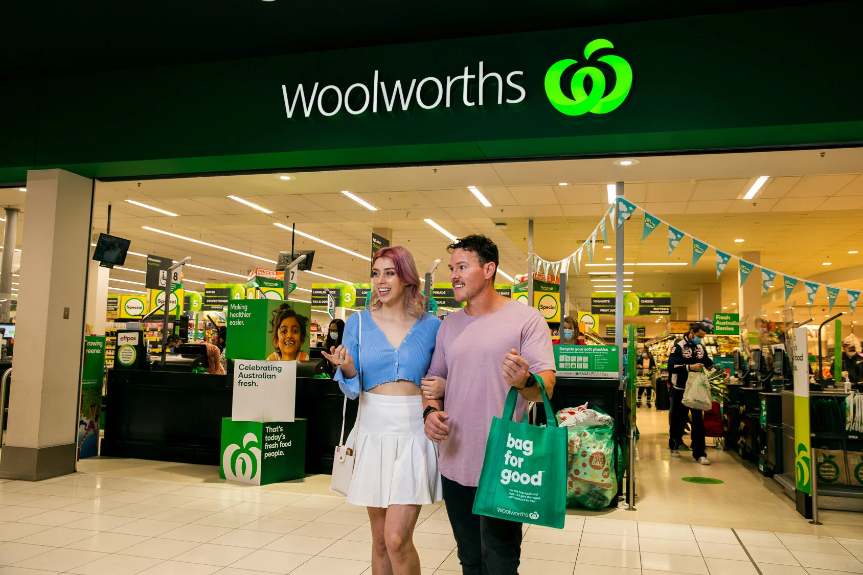 Woolworths — NEWTON VILLAGE