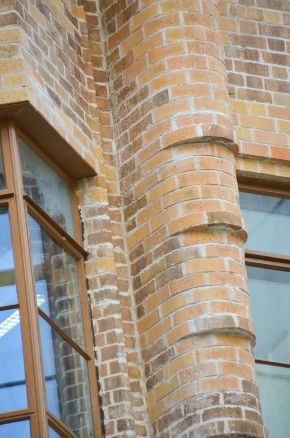 Lincoln Vintage Cream — Complete Lintels Building Supplies