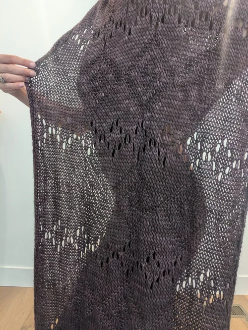 Freda Faye Wrap: Three-Color Fade Lace & Cable Knitting Pattern ...