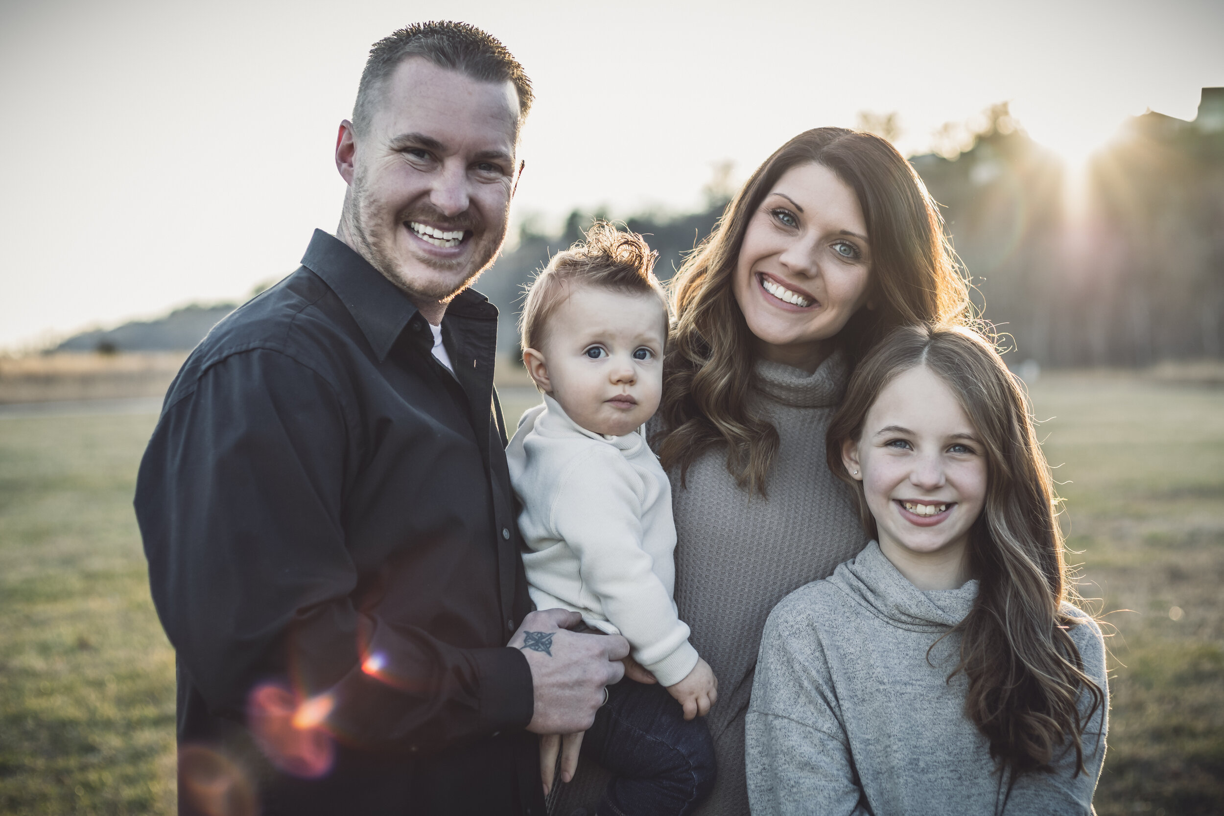 Captured STL - St. Louis Photographer for Weddings/Engagement/Family - Home