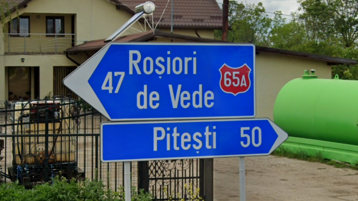 Romania — Plonk It