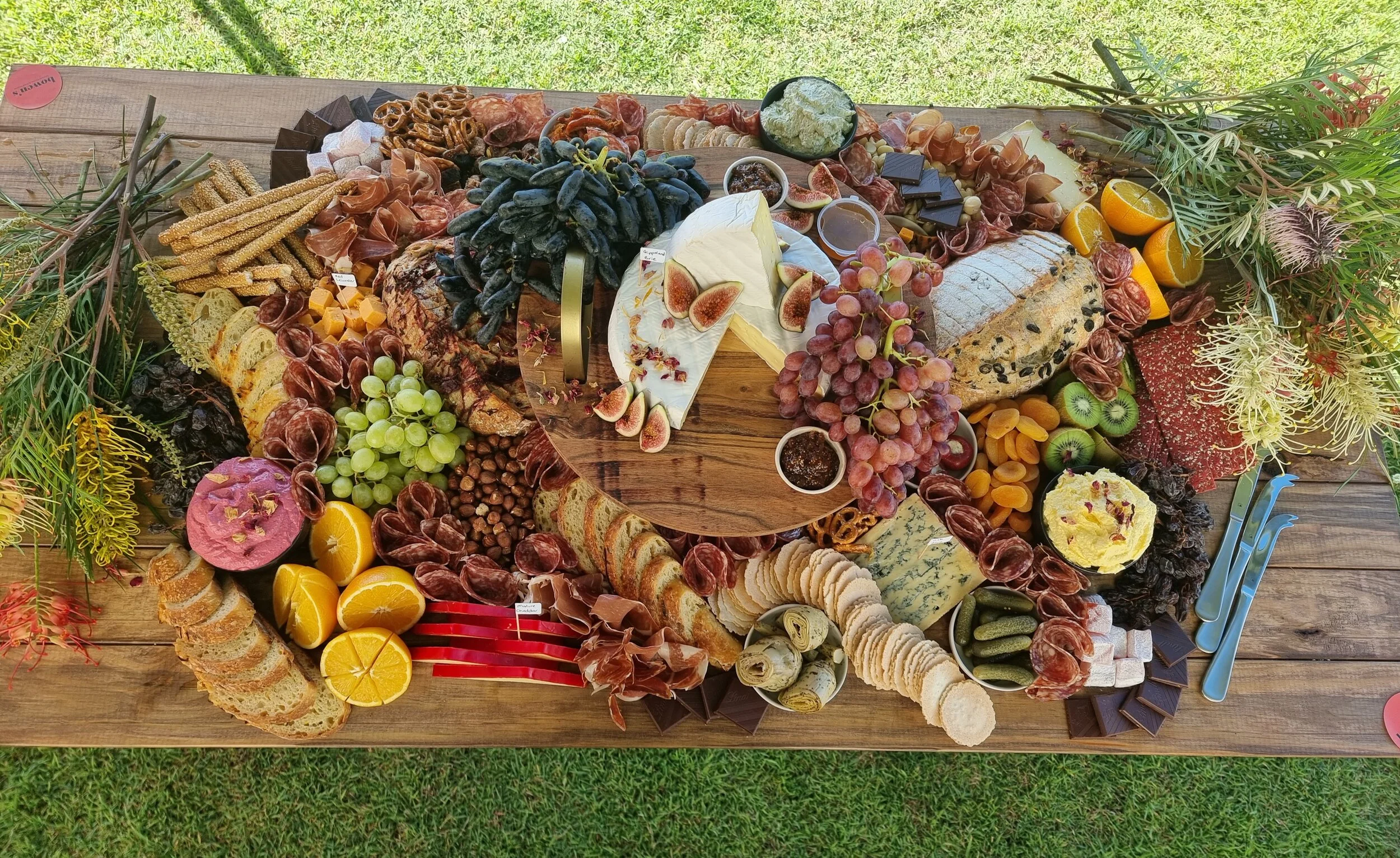 Grazing Tables — Bowen's Delicatessen