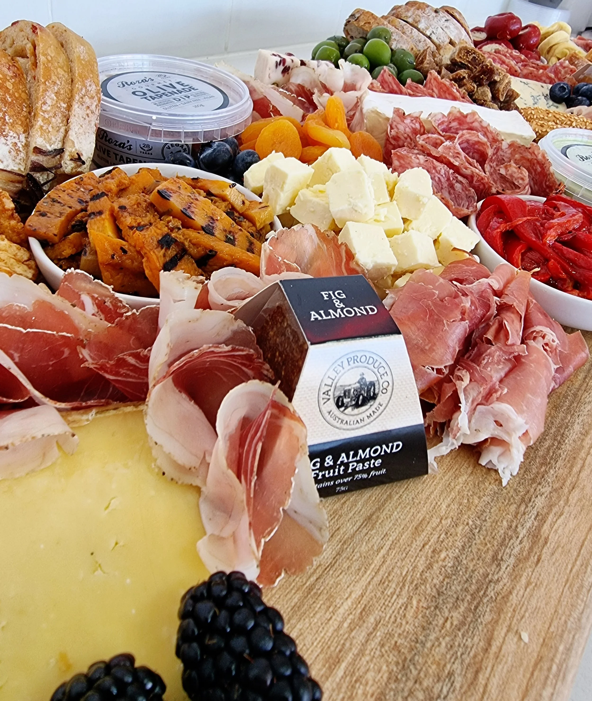 Large Grazing Board — Bowen's Delicatessen