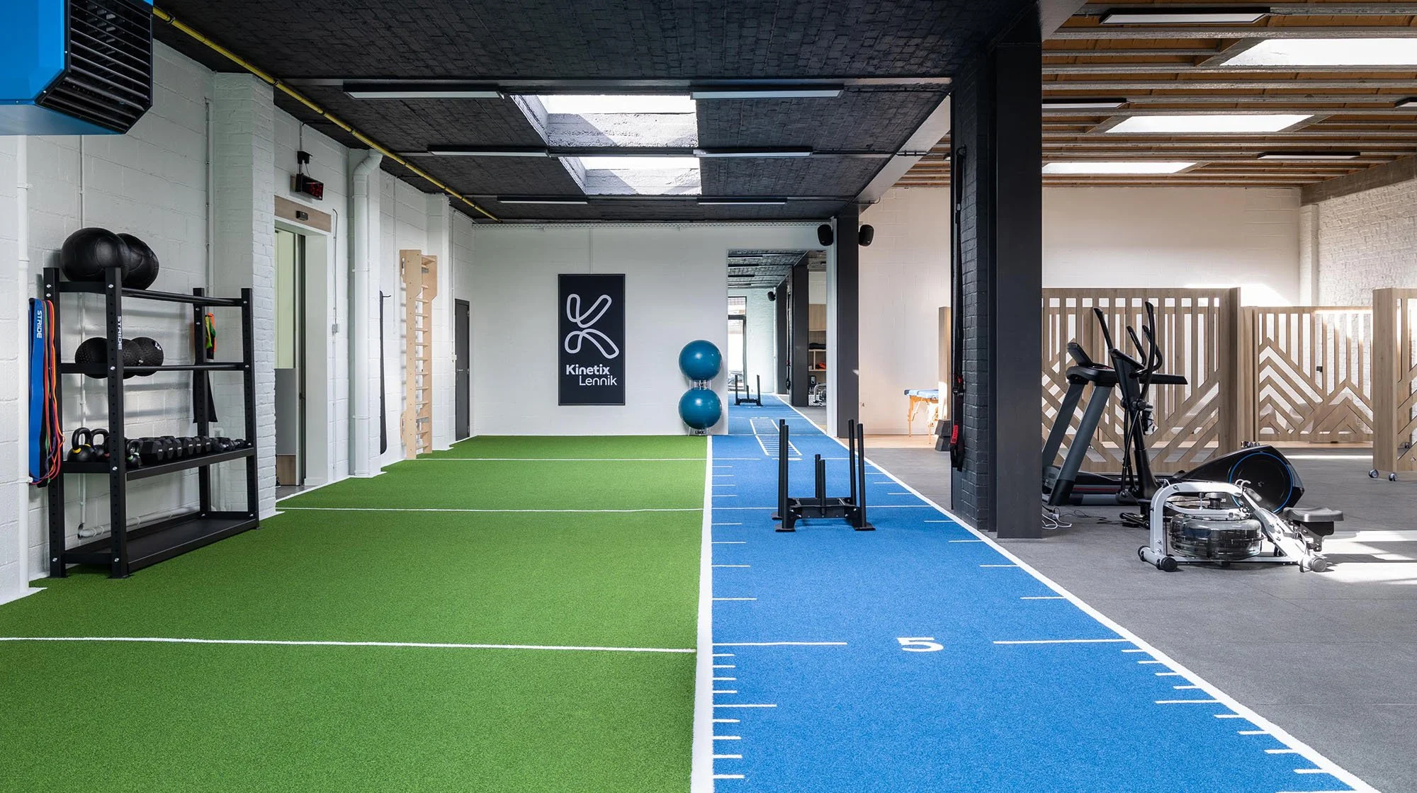 Kinetix Lennik: kinesitherapie, osteopathie en personal training.