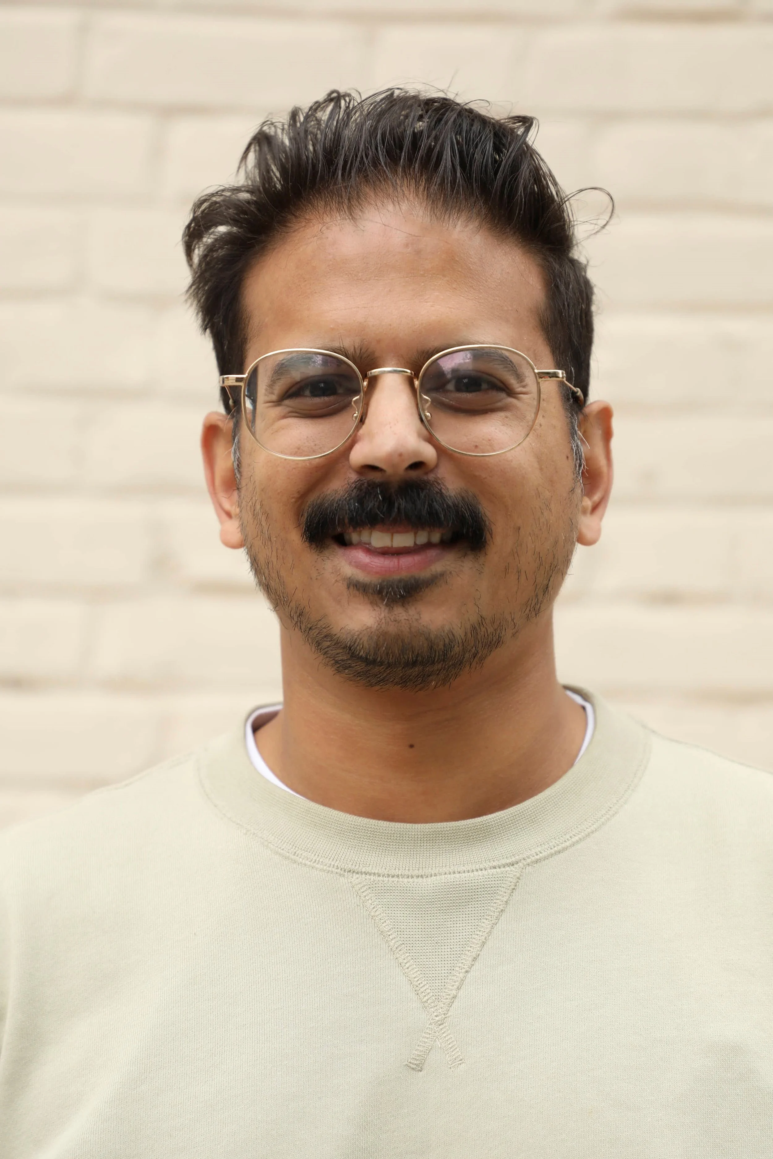 About Us — SPLENDID COMMUNICATIONS