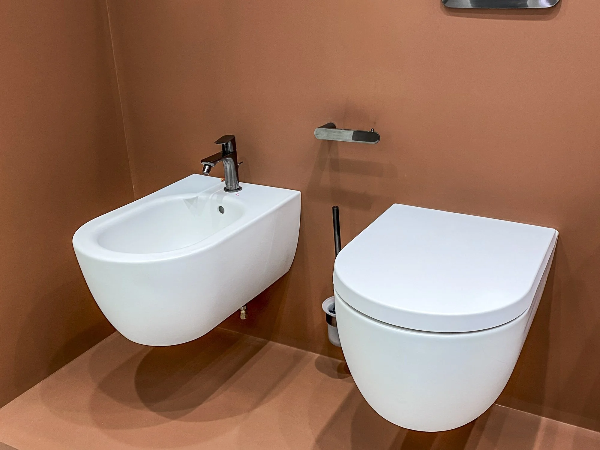 Ex-Display Blend Wall Mounted Bidet and WC | Island Bathrooms Showrooms ...