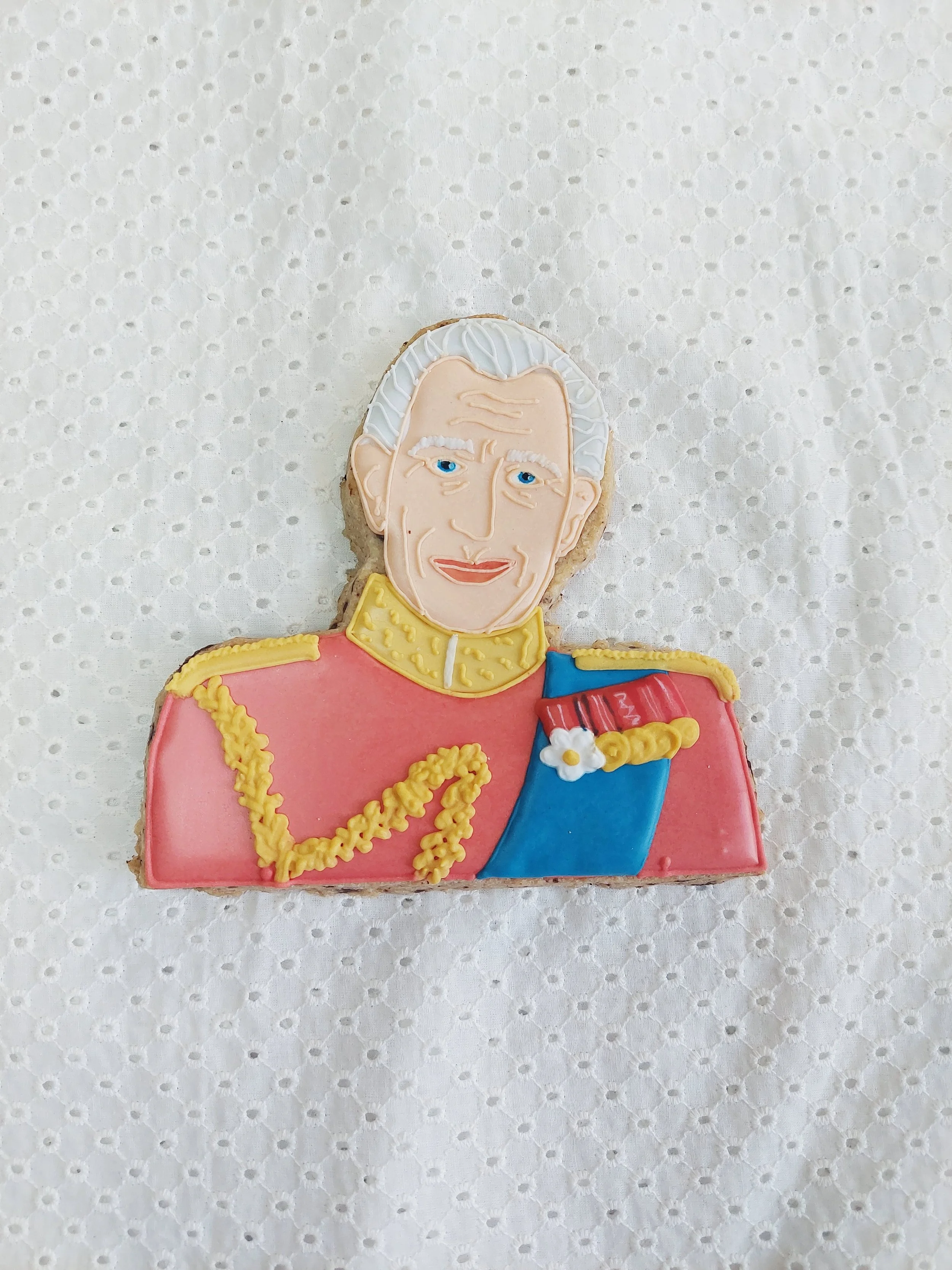 King Charles III - biscuit décoré — BLOOMWOOD BAKERY