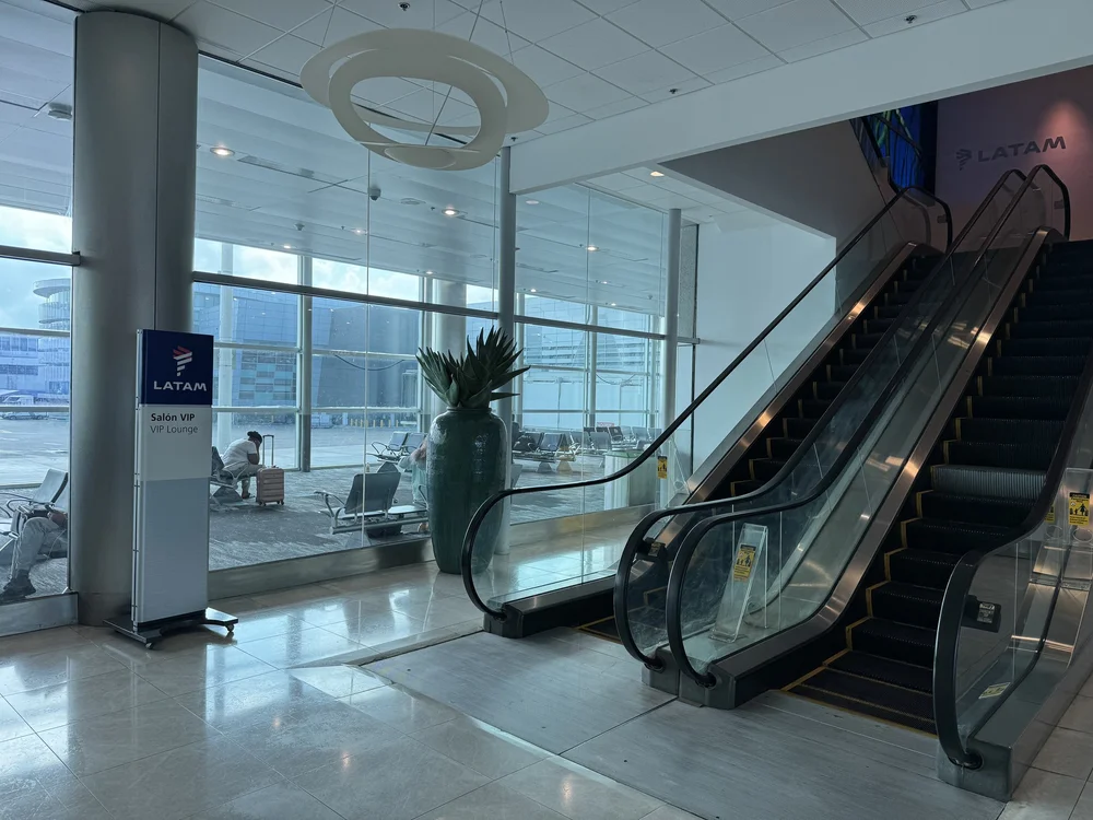 Review - Virgin Atlantic Premium Class A330-300 Miami to London ...