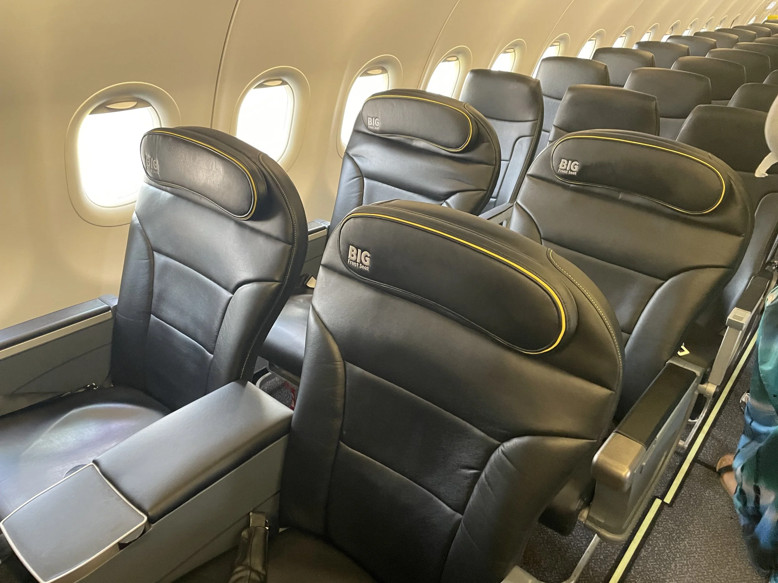 Review - Spirit Airlines Big Front Seat A320 Newark to Miami — Satay Away
