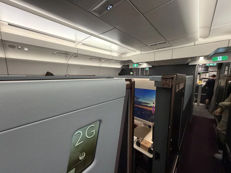 Review - Japan Airlines First Class A350-1000 New York Kennedy to Tokyo ...