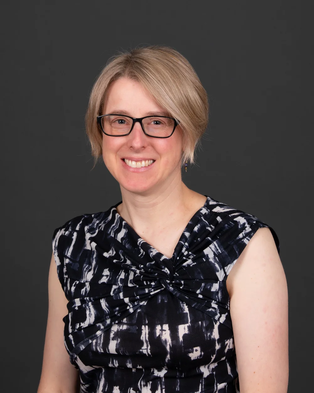 Edmonton Piano Teacher Rhonda McEachen — Edmonton Suzuki Piano School