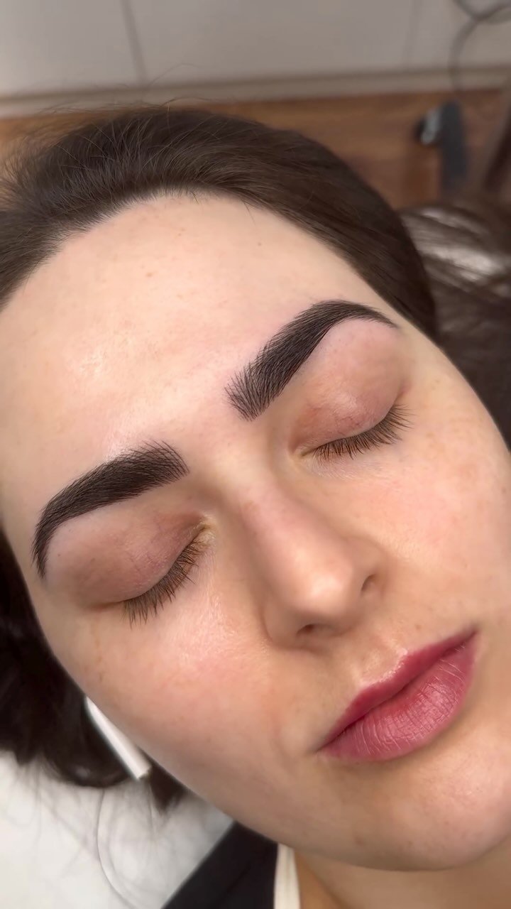 Estilo Microblading