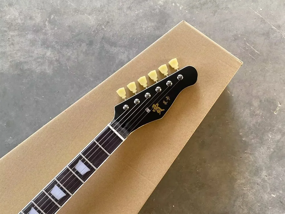 Lescaster — Bad Cat Instruments