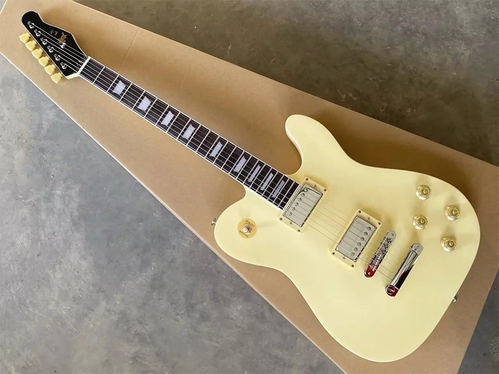 Lescaster — Bad Cat Instruments