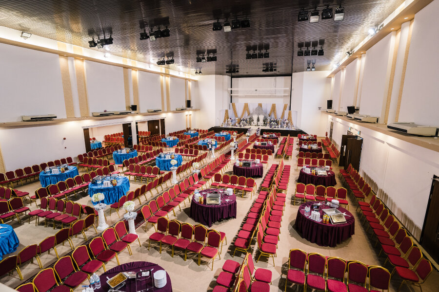 Peak Club facilities include a swimming pool and kids pool, gym, ladies ...