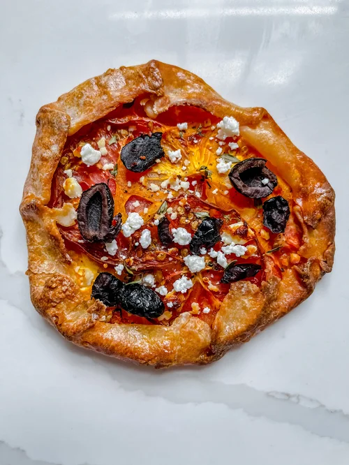 Mediterranean Heirloom Tomato Galette — All Types of Bowls