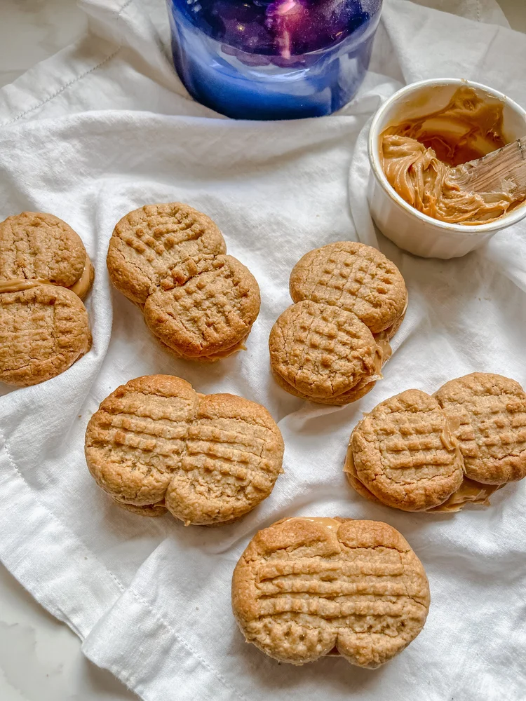 Homemade Nutter Butters — All Types of Bowls