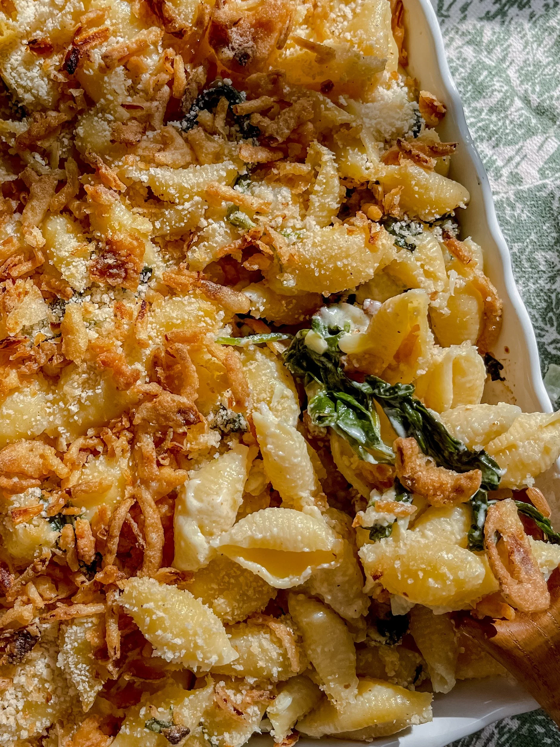 Creamed Spinach Mac & Cheese — All Types of Bowls