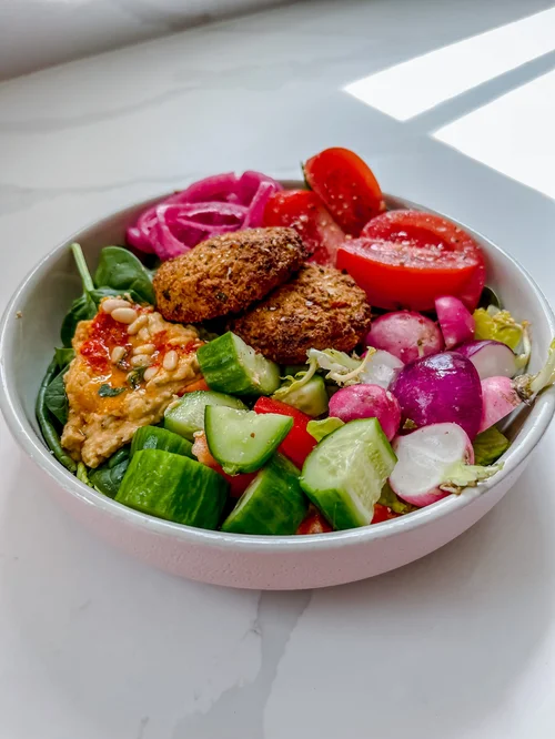 Homemade Cava Bowl with Veggie Falafels — All Types of Bowls