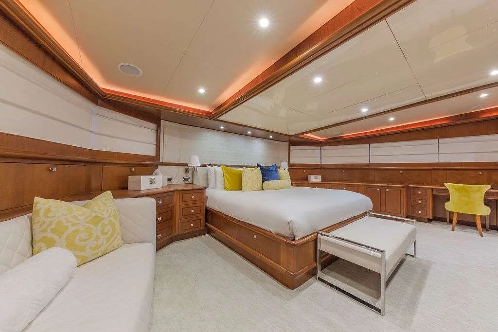 At Last Yacht Charter | Seaduction Caribbean Luxury Yachts