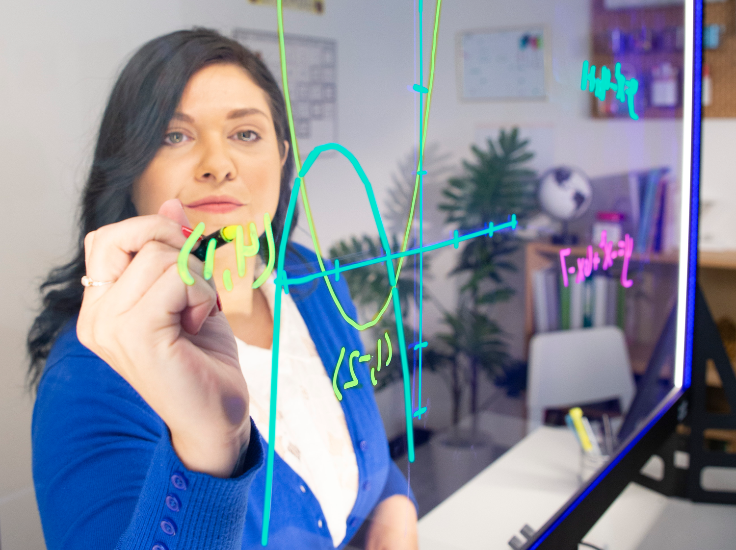 eGlass | Best All-in-One Lightboard w/ Built-in Camera