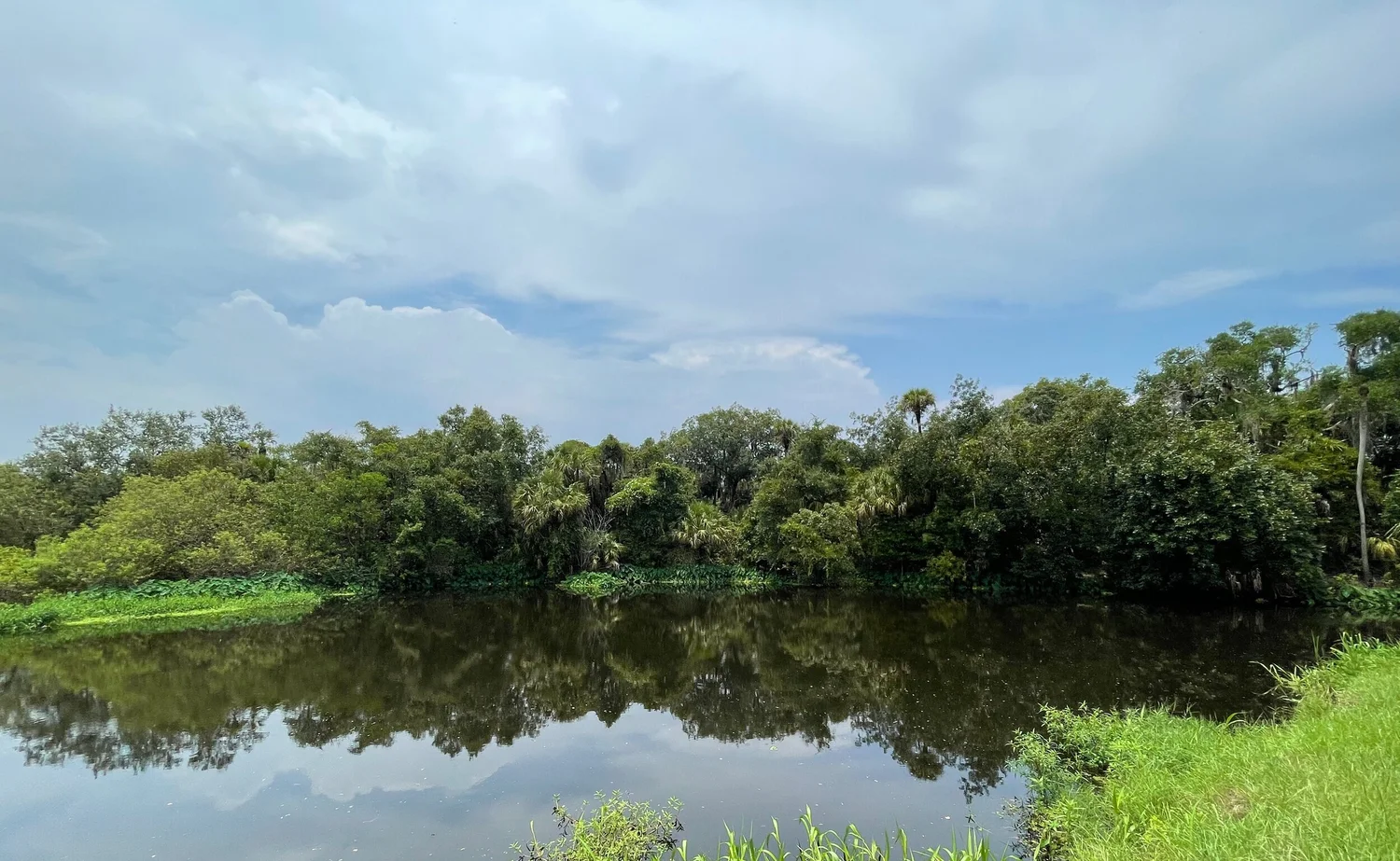 Amenities — Linger Lodge