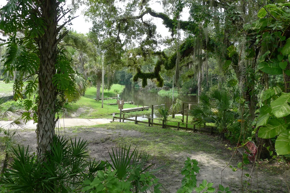 Restaurant About Us — Linger Lodge