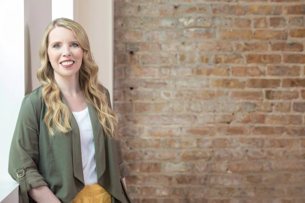 Therapist in Chicago | Hold the Vision Therapy