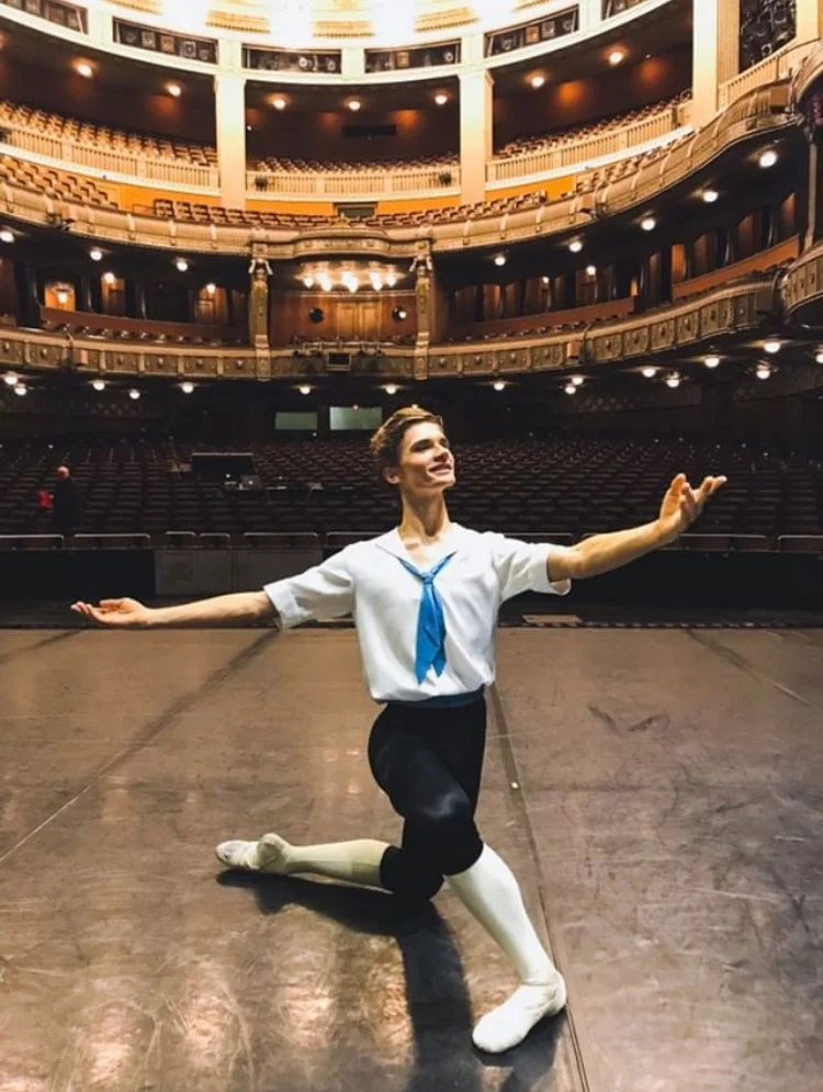 Alumni — Emerald Ballet Academy
