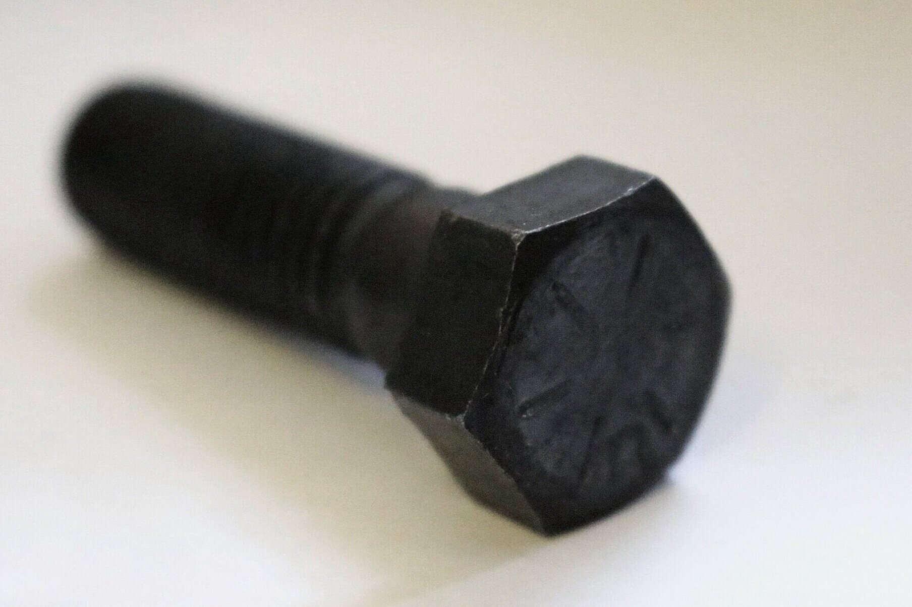 Page - Long Fasteners