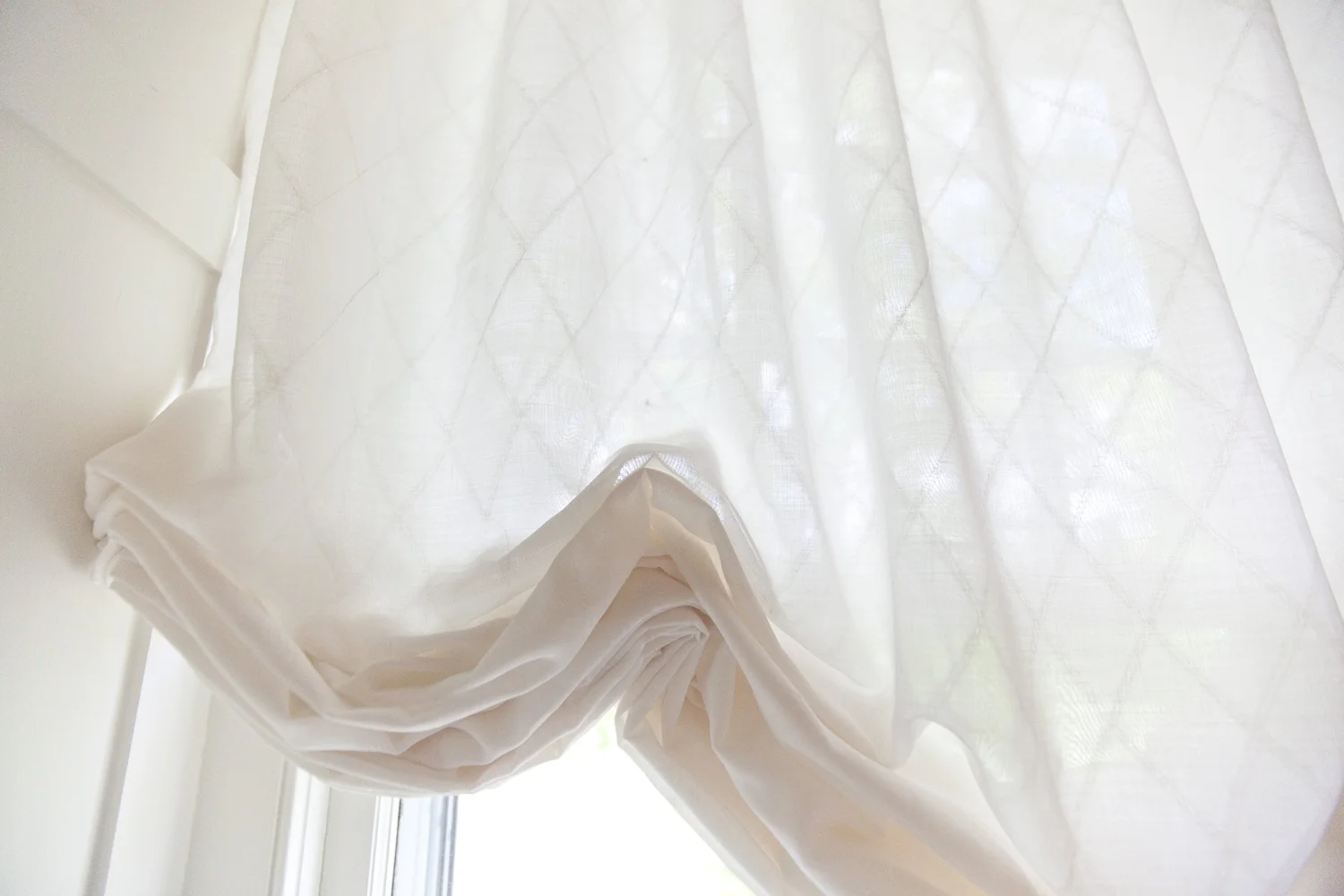 White Interior, Susan Hopkins Interior Design, clean and sophisticated ...