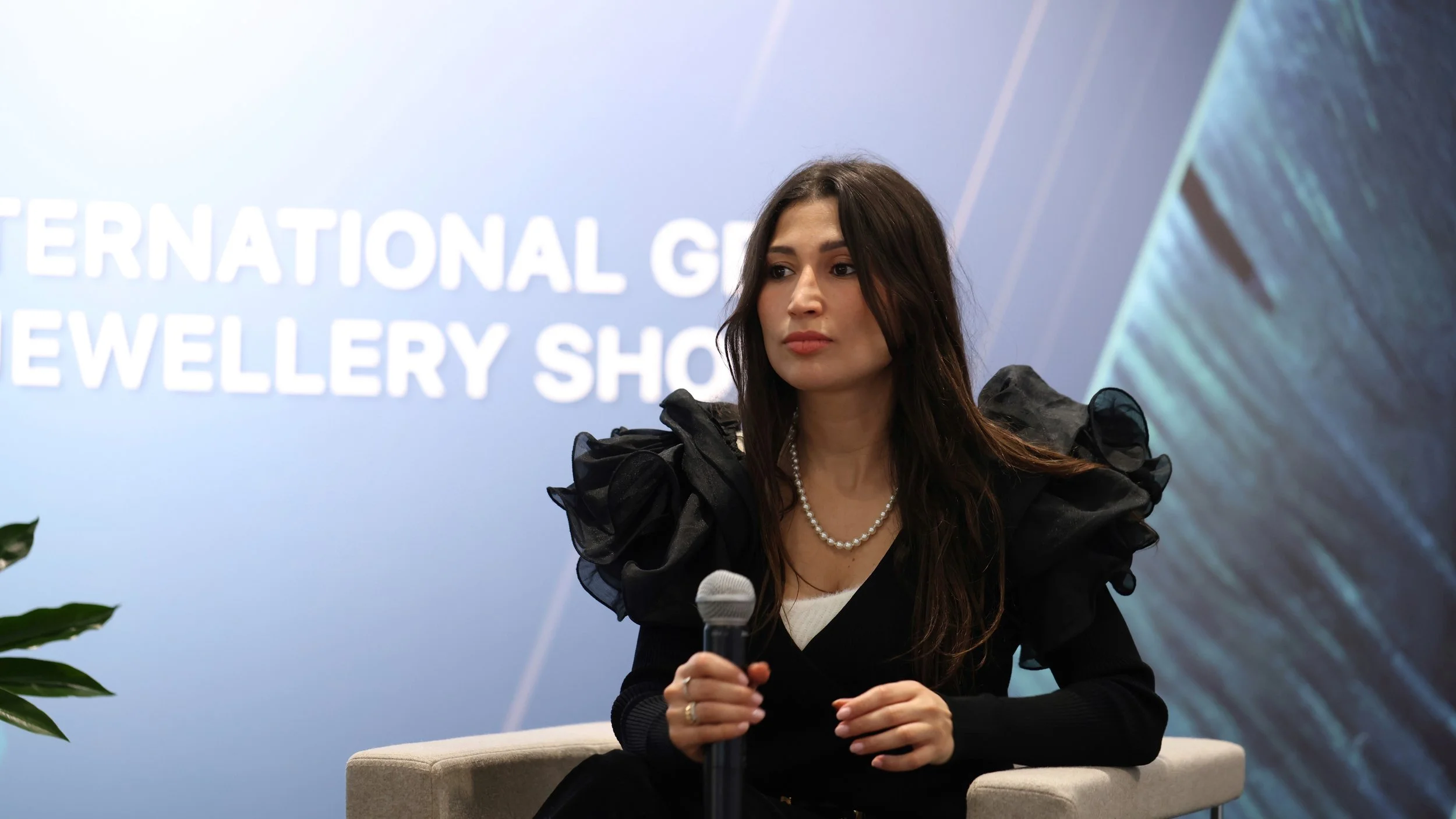 Precious Talk - By Chaïma Teisseire - Le podcast des experts de l...