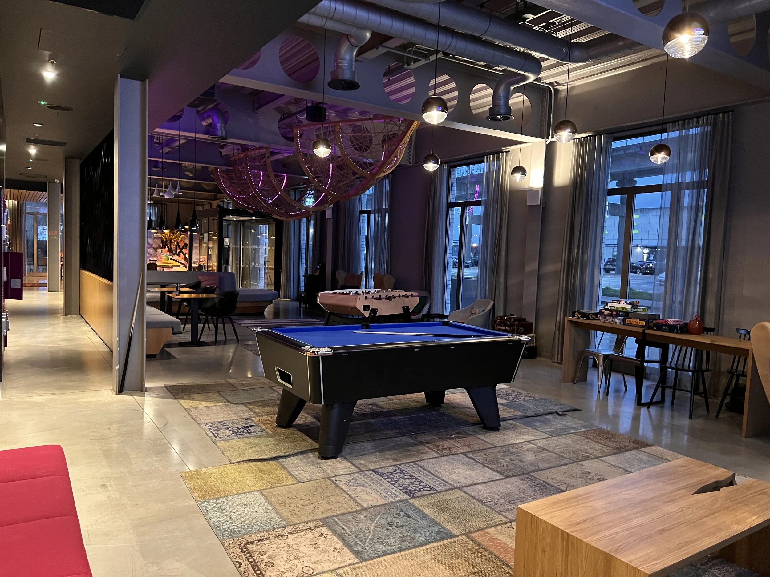 Hotel Moxy London Excel | Rooms at Moxy London Excel – JCDAT